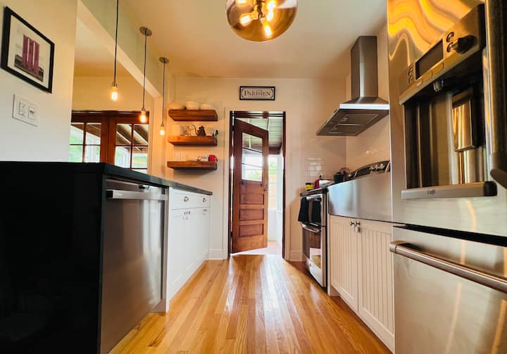Casa Morada | Beautiful 3 Bedroom Home With Loft! - Miami