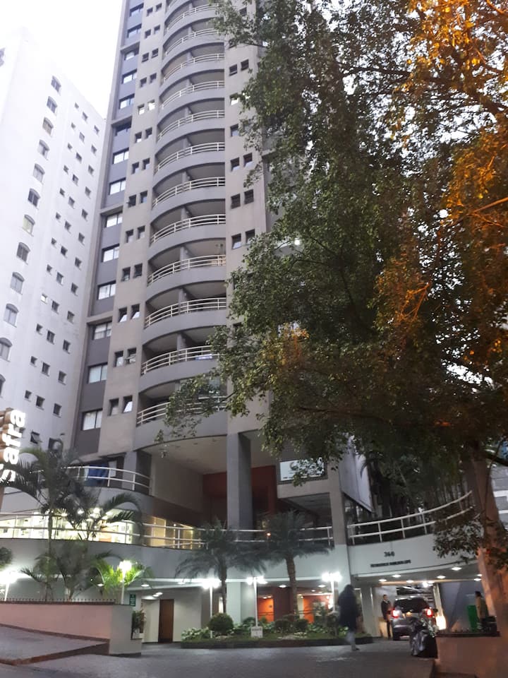 Apto Bela Vista Ao Lado Do Hospital Sírio-libanês - Paraíso