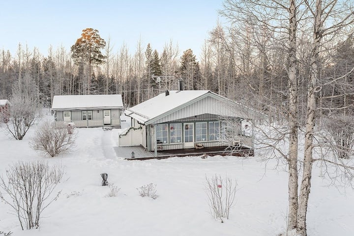 House With Seaview, 15 Min From City Center By Car - Luleå