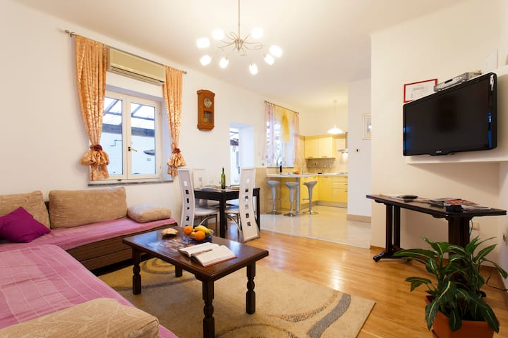 Spacious And Sunny Apartment Opatija, Croatia - Opatija