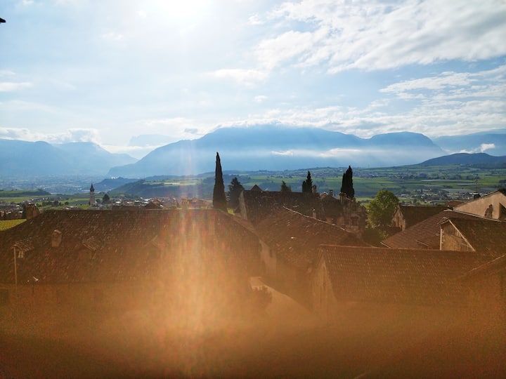 Geräumige Ferienwohnung Im Herzen Von Eppan-berg🍇 - Bolzano