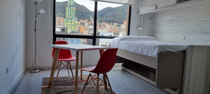 Apartaestudio Tipo Loft Cerca A Todo En Bogotá. - Bogotá