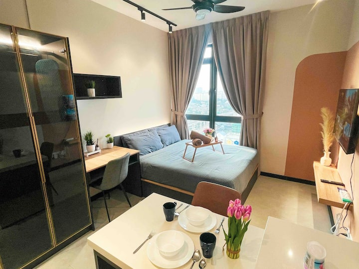 Neu Suite#klcc#netflix#youtube#studio#ns1.16a - Kuala Lumpur