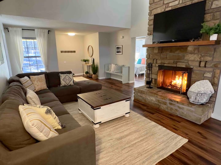 Spacious Home- Sleeps Up To 10 Hot Springs Village - Hot Springs Village, AR