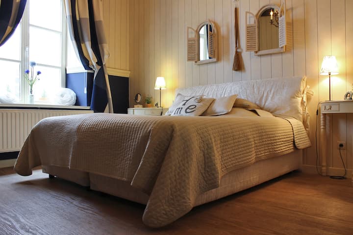 The Blue Room - Bruges