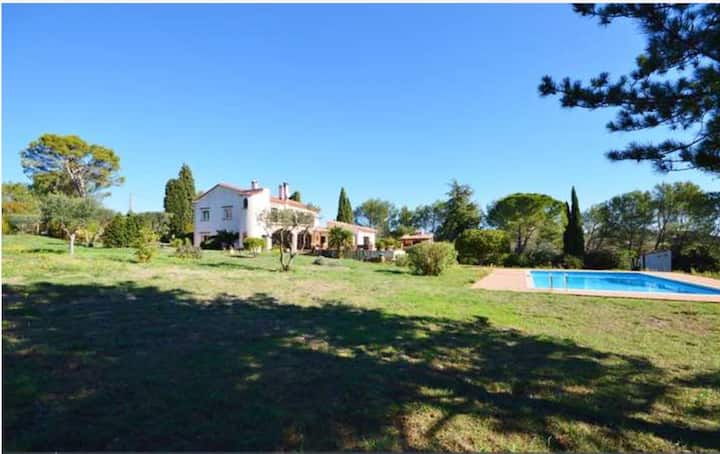 Calme Et Plaisir - Nîmes