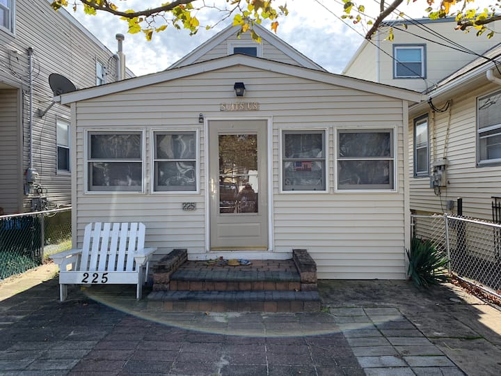 Cozy Seaside Heights Home 2 Blocks From Beach - Seaside Heights, NJ