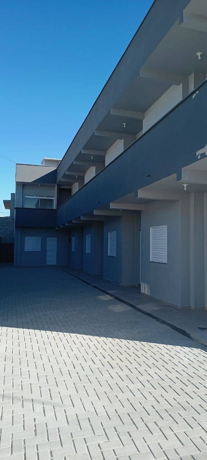 Apto 09 (500 M Da Praia) - Laguna
