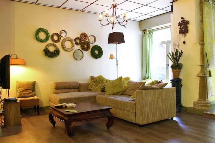 Welcome In Our Green Suite - Bruges