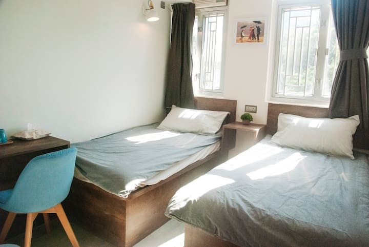 Bright Twin Bed Room With Private Bathroom @Tst - Mong Kok