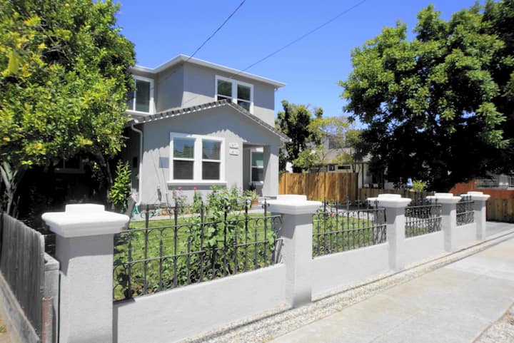 7 Bedrooms, 7 Bathrooms, 2 Homes Side By Side - Santa Clara