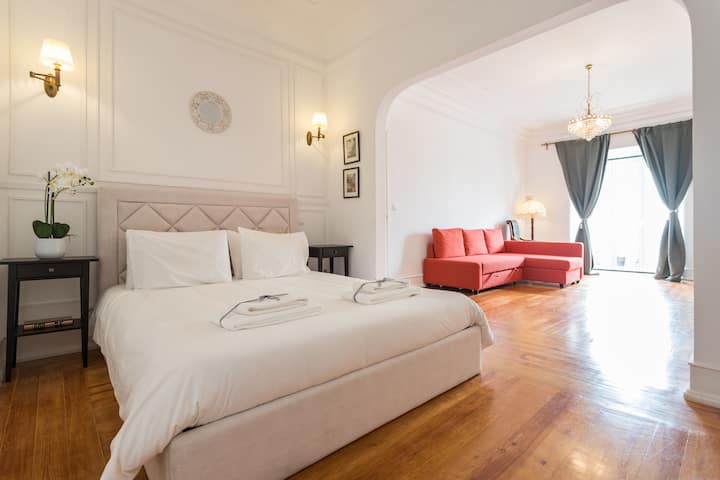 Exclusive Room With Balcony In Central Lisbon - Lisbon