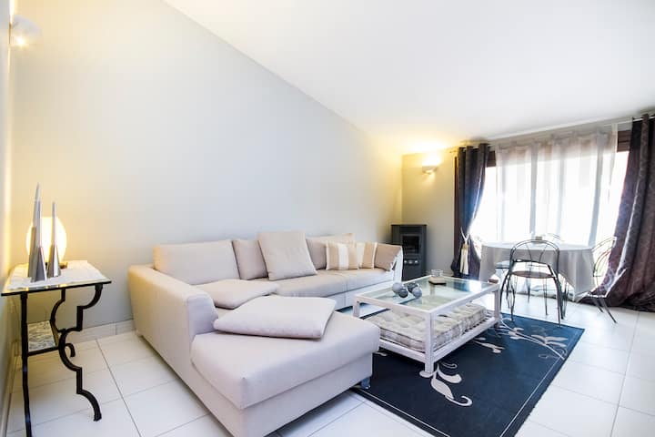 Open-space In Villa - Sant'Antioco