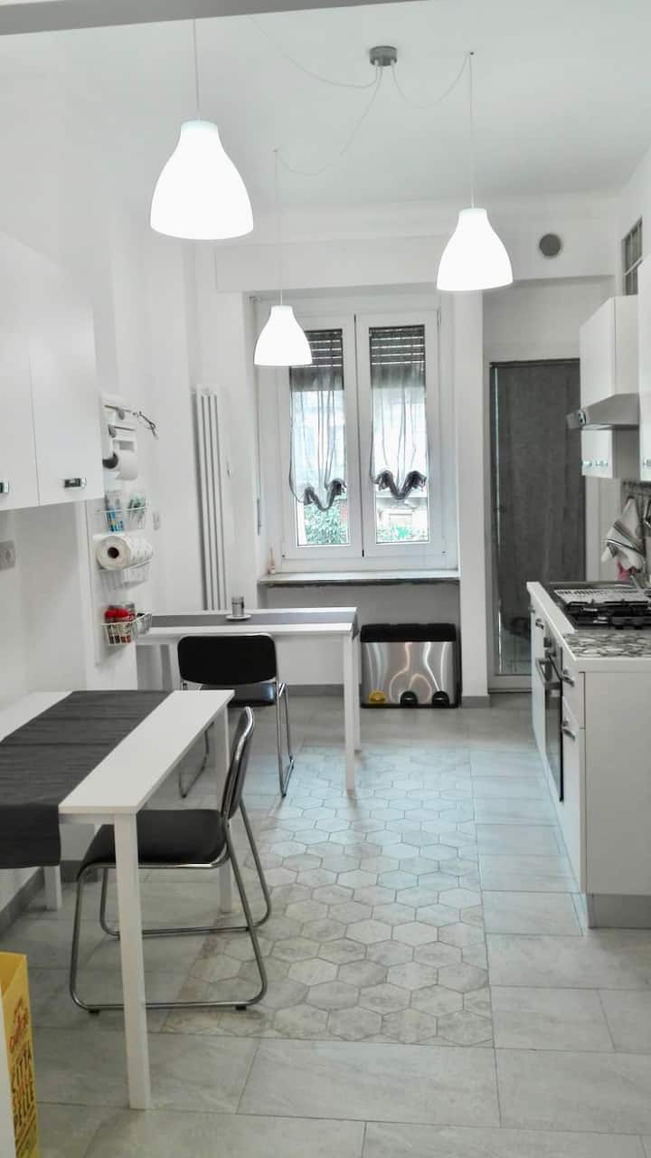 Porta Susa Railway, Double Room Fleming, Wc Privè - Turin