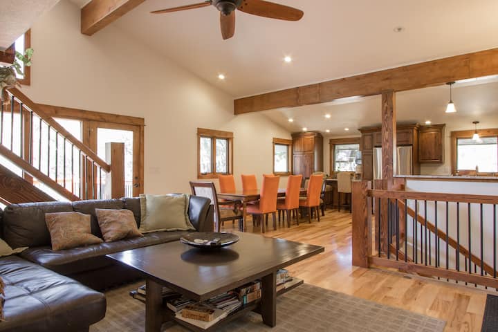 Stunning Modern Boulder Chalet/hot Tub/pool Table - Boulder, CO