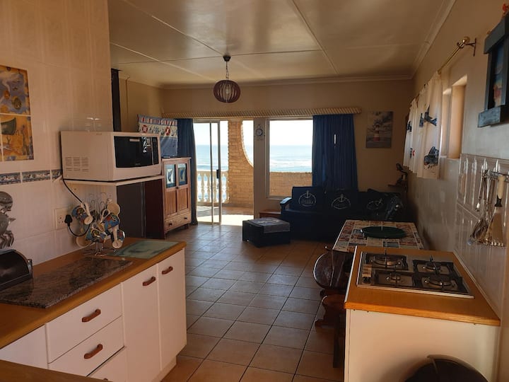 Thornbay Accommodation - Yellow-tail Apartment - Doringbaai