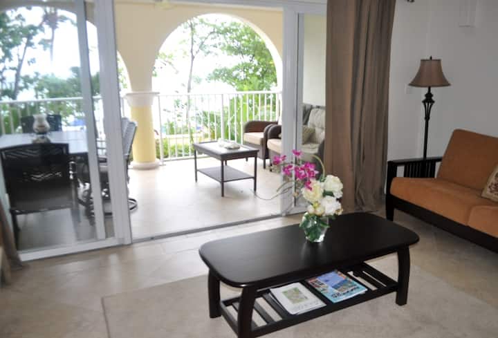 105 Sapphire Beach Condo (2bedroom/2bathroom) On The Dover Beach, Barbados. - Barbados