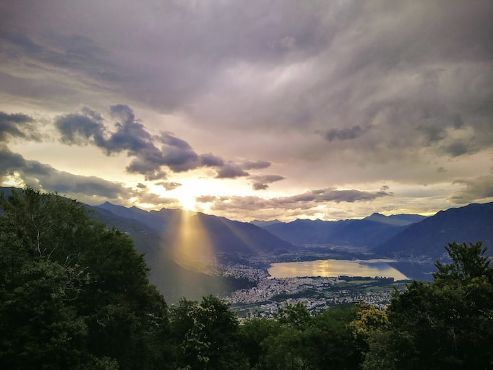 Casa Corsain - Einfaches Hüttchen Auf 900m - Schweiz