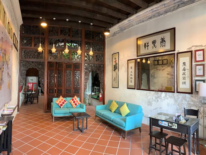 三人阁楼套房 -Triple Room With En-suite-loft - Penang