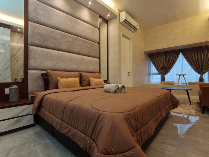 ✦Attic✦ Premium Couple's Studio [Netflix]@mlk Town - Malacca