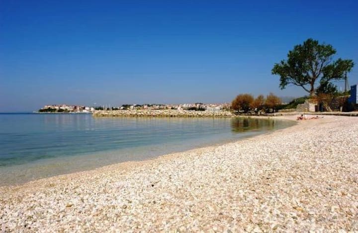 App Valeri Near Split For 8 Persons - Podstrana