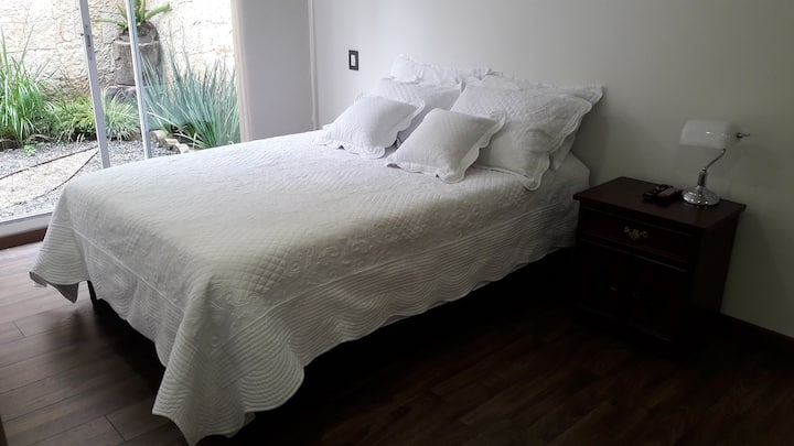 Casa Forero 102 Barrio Santa Bárbara 74 Mts2 - Bogota