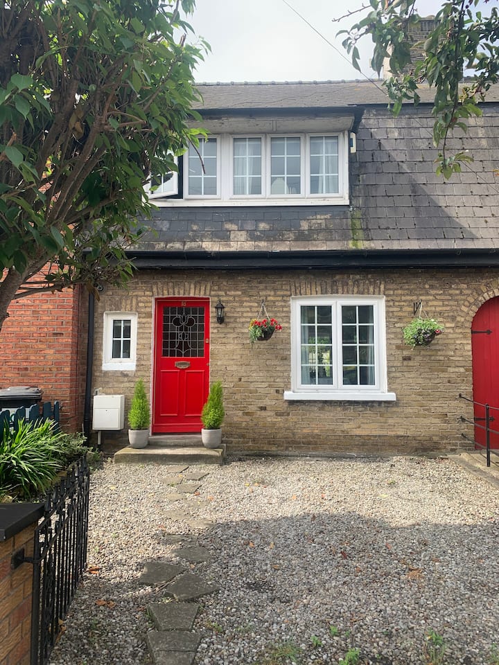 Charming 2 Bed Period Home In Excellent Location - Dublín