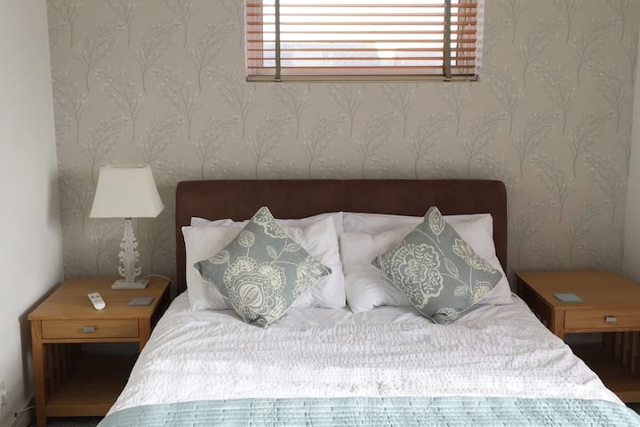 The Florence Suite - Beautiful En-suite Room - Maidstone