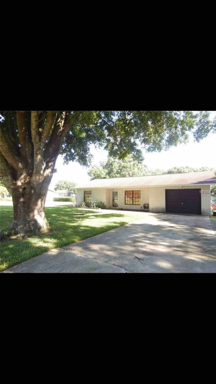 W. Chapel 2/2+office 1 Acre Pool Home No Pet/smoke - Wesley Chapel, FL