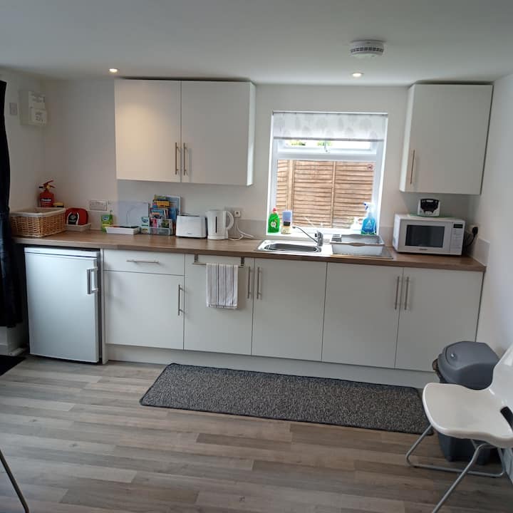 The Garden Room - Shepton Mallet