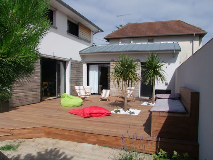 Villa D'architecte Récente, Très Bien Située - Granville