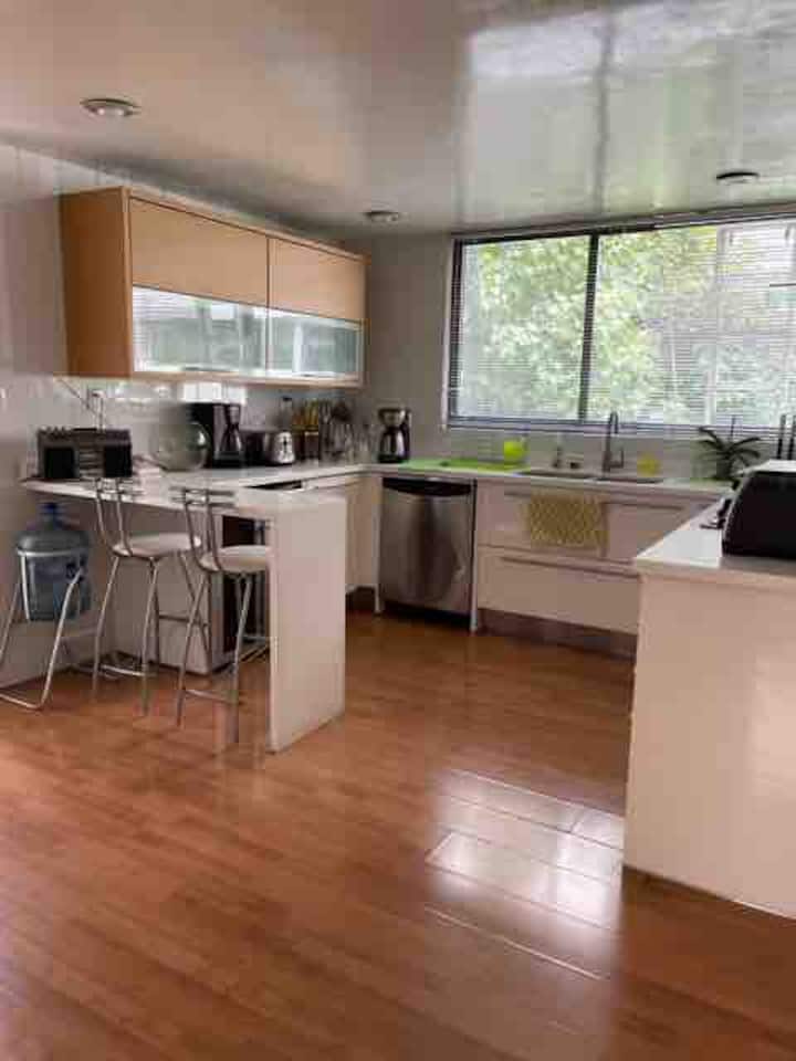 Vero. Habitación A Una Cuadra De Reforma - Benito Juarez