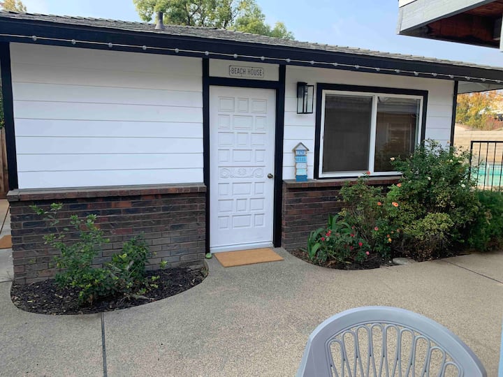 Comfortable, Convenient Studio With Pool/hot Tub - Fresno, CA