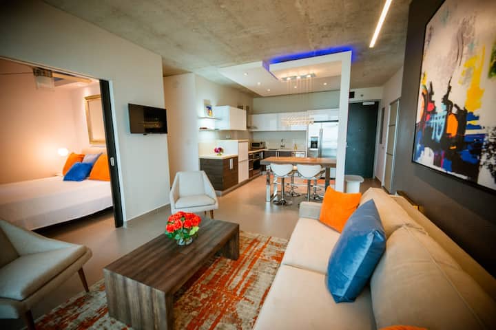 Cozy, Stunning Views, Furnished And Great Location - San Juan