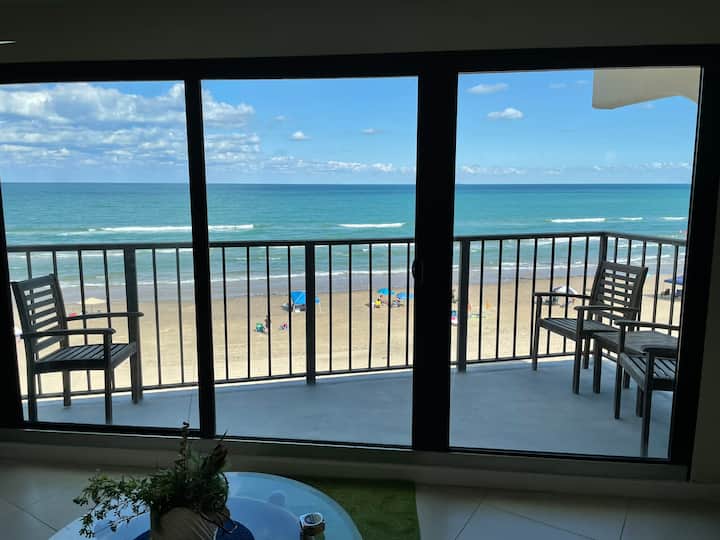 Gorgeous Oceanfront Condo, Heated Pool, Garage - South Padre Island
