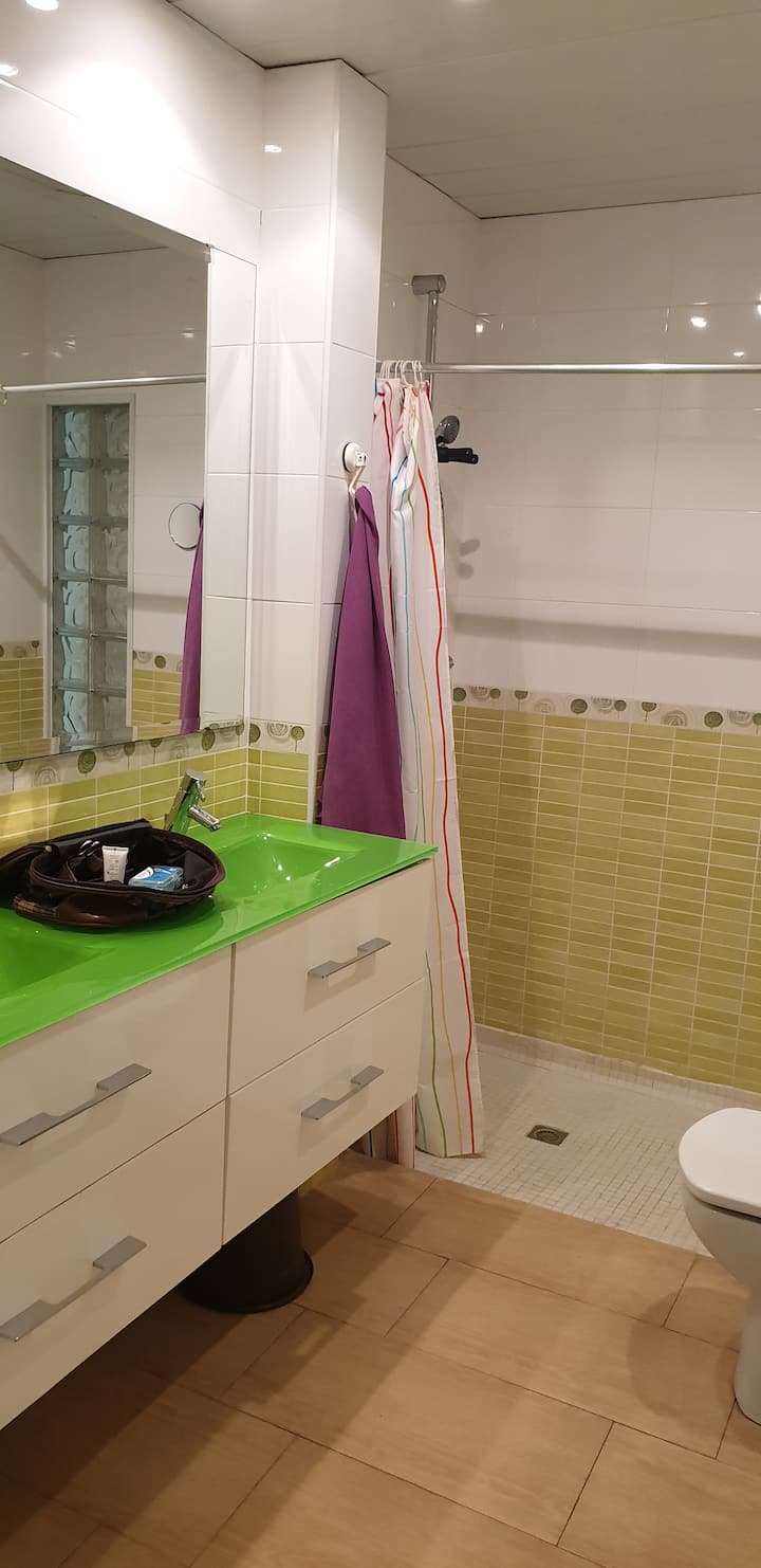Apartamento 2 Hab/a Pie De Calle/ En Roda Pueblo. - Altafulla