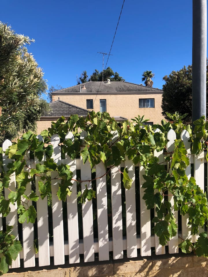 Rockingham Holiday Rentals & Homes - Western Australia, Australia | Airbnb