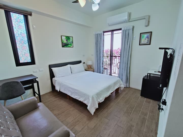 Hollywood1近花蓮火車站旁 - 秀林鄉