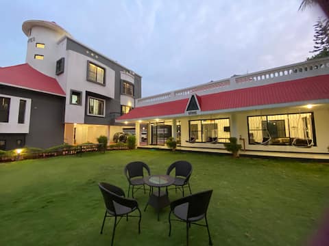 Malavli Villa Holiday Rentals - Maharashtra, India | Airbnb