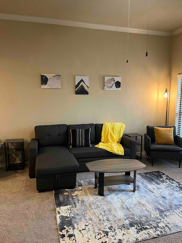 Hill Country Hiatus! - Steiner Ranch - Austin