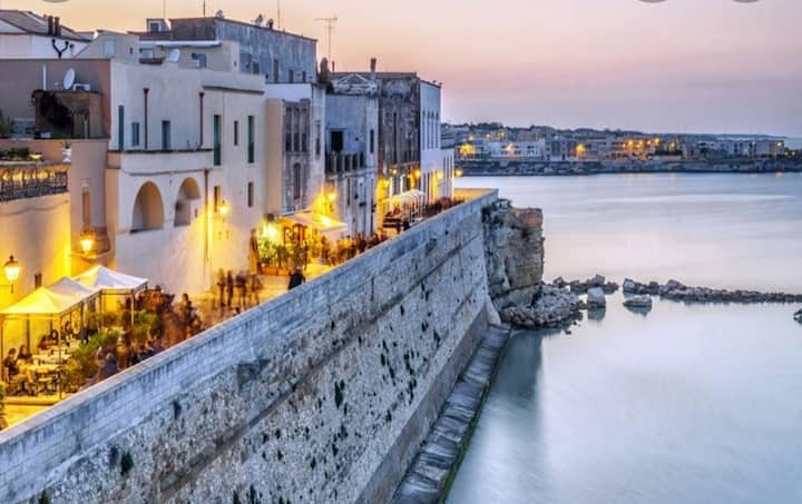 Bettamino
Otranto,"porta
D'oriente" - Otranto