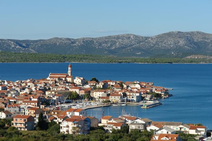 Apartment Bea - Tisno