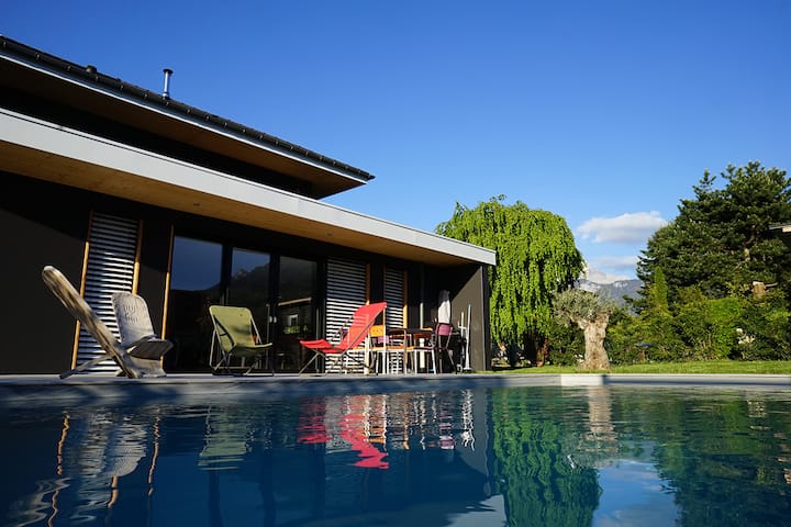 Villa Ossature Nieuw Hout Met Zwembad In Woonwijk - Annecy