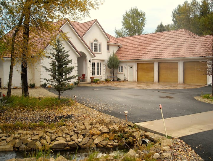 Master Suite With Private Entrance On Golf Course - Buena Vista, CO