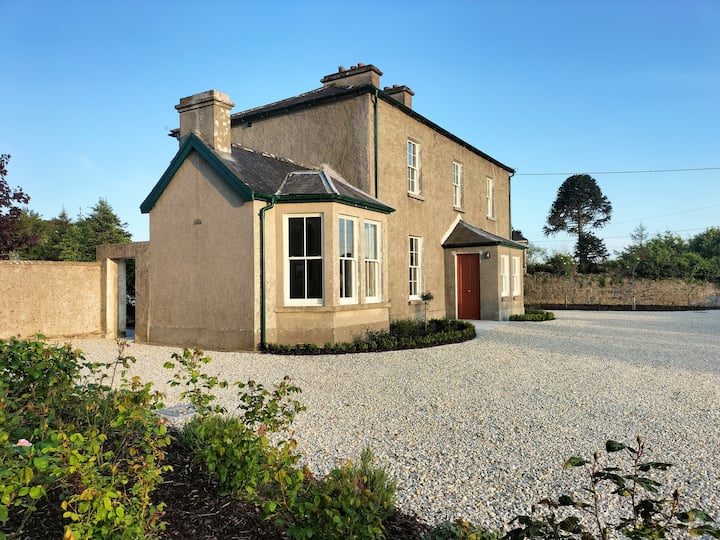 The Old Kirk And Manse
Manse And Stable Rooms - Irlande