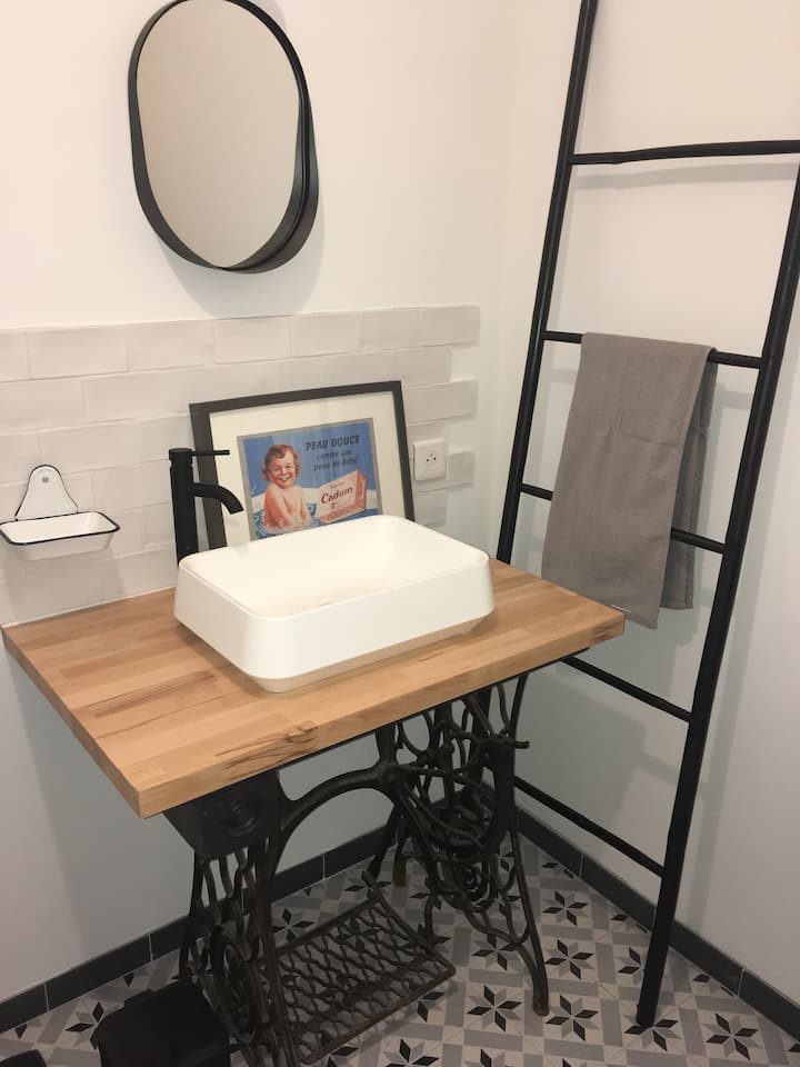 Ancienne Remise Rénovée Au Cœur Du Village - Gruissan