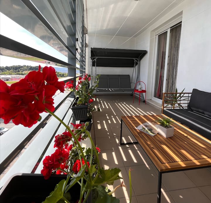 Modern & Homely 3br Apt W/ Terrace & Free Parking - Split