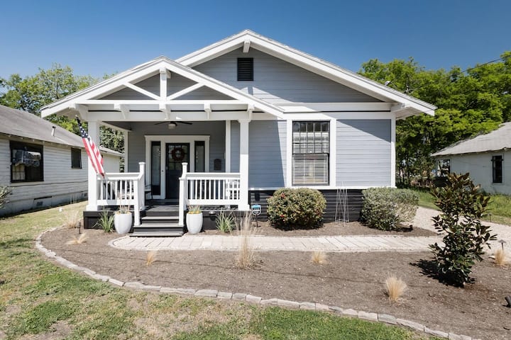 Bagby Avenue Cottage - Waco, TX