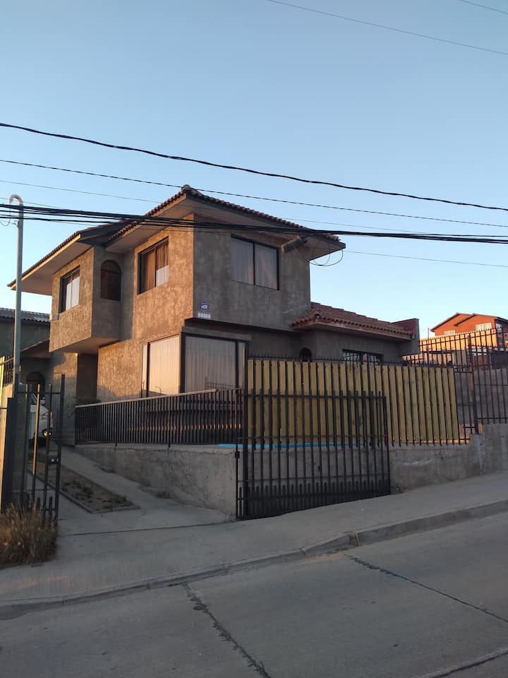 La Casa Para Sus Días De Descanso En Coquimbo - Coquimbo, Chile