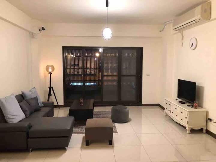 台南安平古堡三樓溜滑梯親子四人房/獨立衛浴/30 秒步行至安平老街/5分鐘步行至樹屋/智慧密碼出入 - 台南市